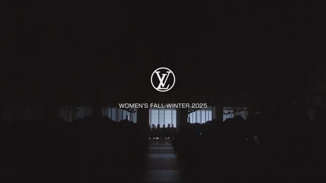 Показ женской коллекции Louis Vuitton осень-зима 2025-2026