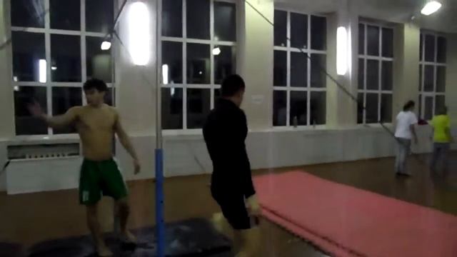 Танец турникмена с танцевальным коллективом