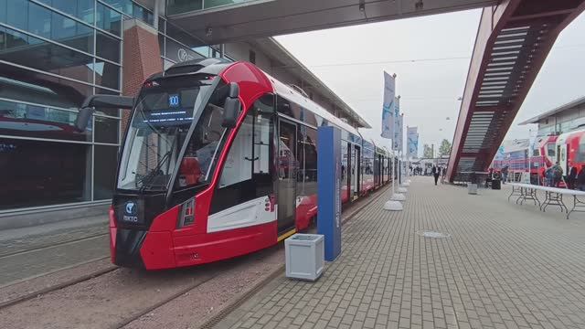 Ж-д салон-2025, серия 4. Трамвай "Воевода" в 5 секций