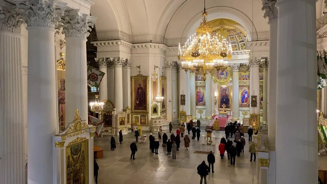 19.12.2024. Ранняя Божественная Литургия. Свято-Троицкий Измайловский собор Санкт-Петербурга.