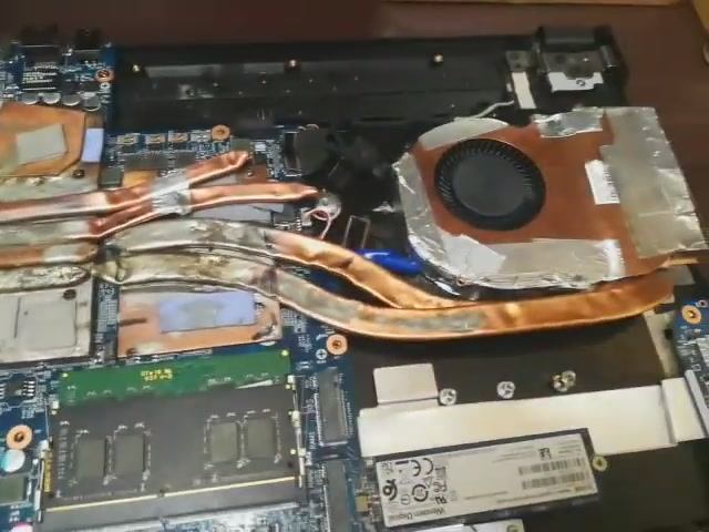 Клиент доработал охлаждение ноутбука сам | 1Rmaster.ru