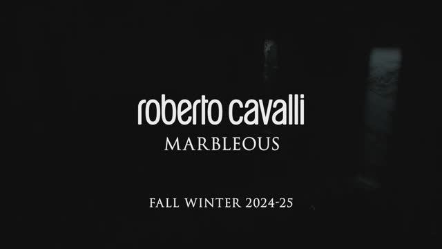 Показ коллекции Roberto Cavalli Marbleous осень-зима 2024-25