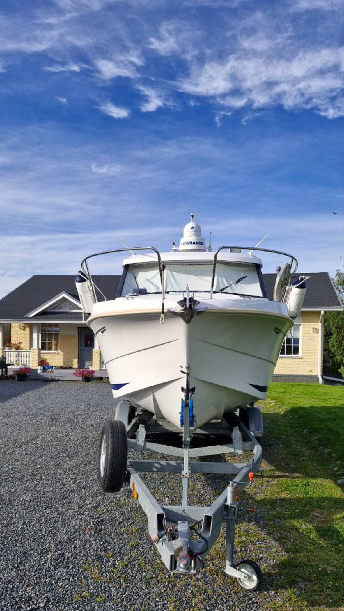 Beneteau Antares 780, 2013 года, катер с кабиной