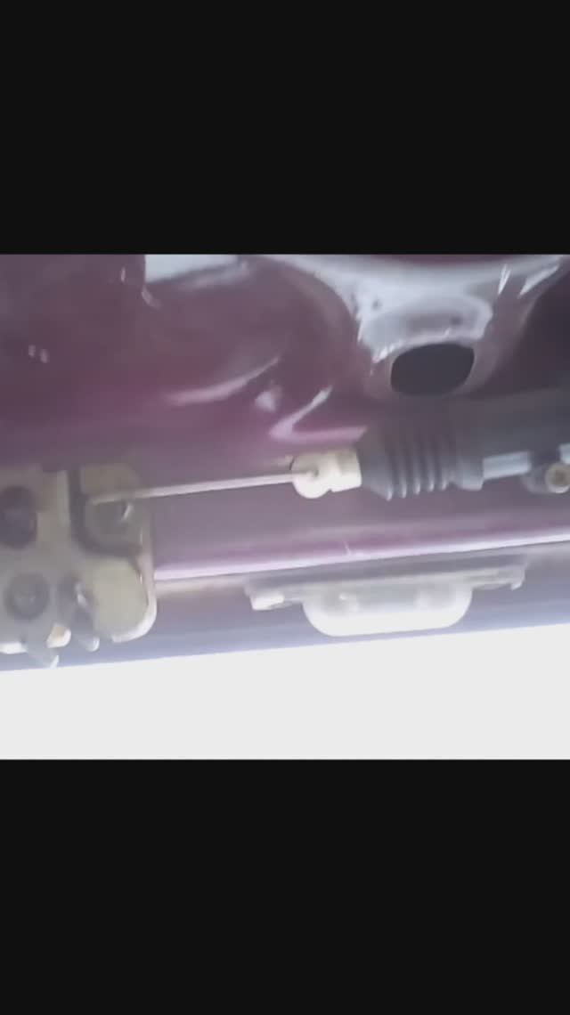 Кнопка открывания багажника на ВАЗ-2107