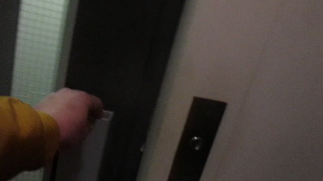 Распашной лифт OTIS-(1000R) @ г. Москва, Плотников переулок, д. 20/21-2 (2541)