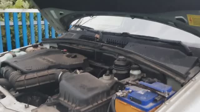 Обслуживание авто: замена воздушного фильтра за 5 минут