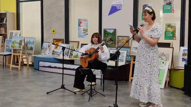 «Вдали от праздной суеты», сонет