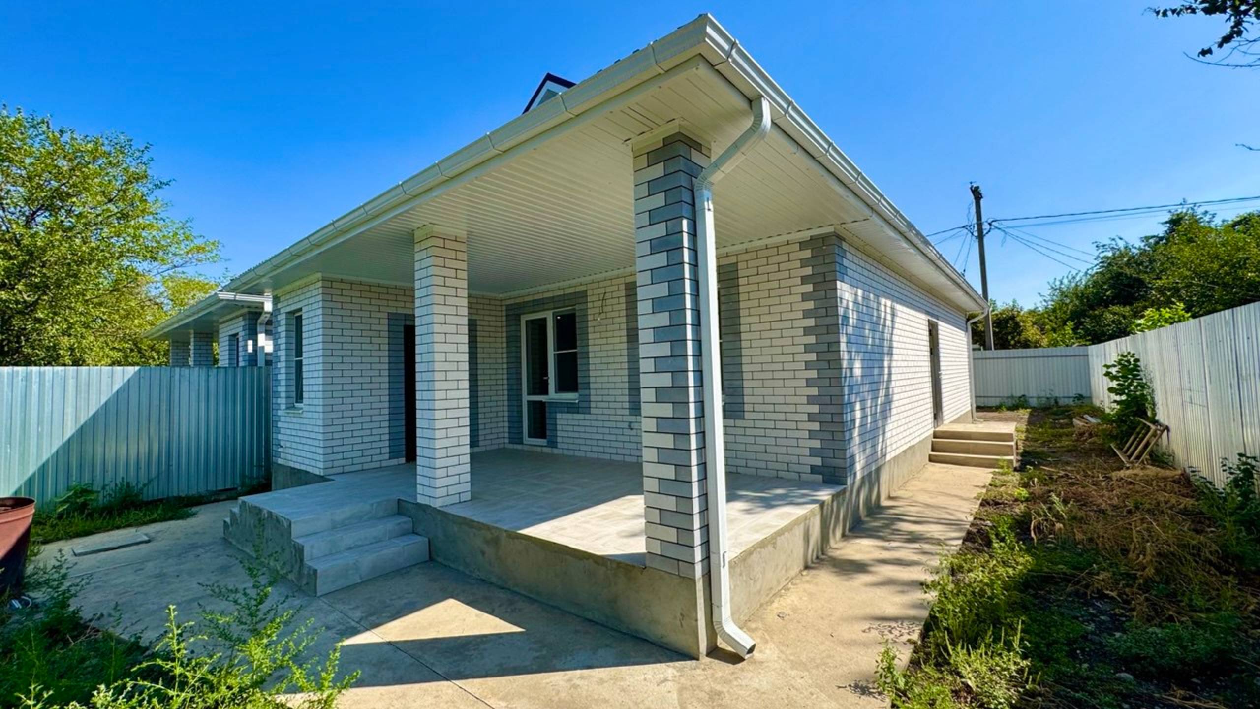 Дом с ремонтом и террасой в Краснодаре!!