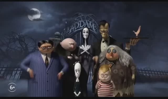 Семейка Аддамс клип Christina Aguilera - The Addams Family (Theme)