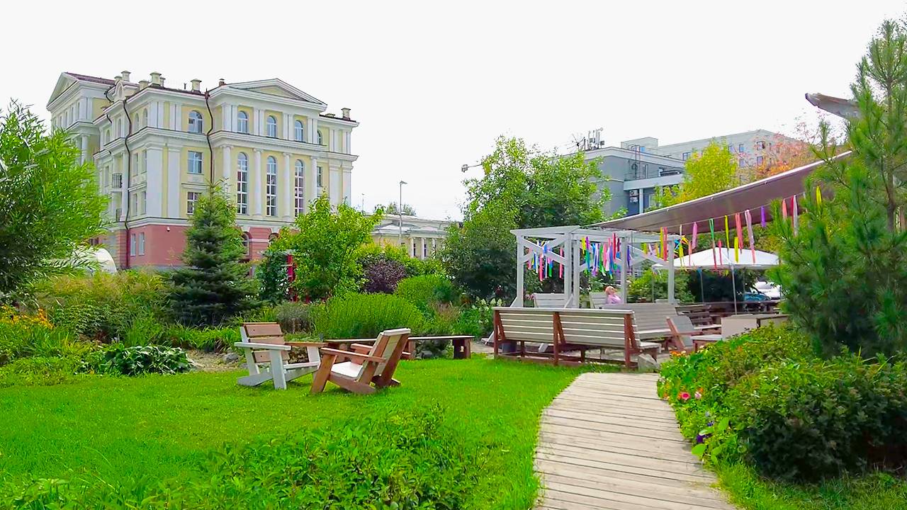 Walking in YEkaterinburg. Исторические здания на улице Чапаева |4K| (September 2, 2025)