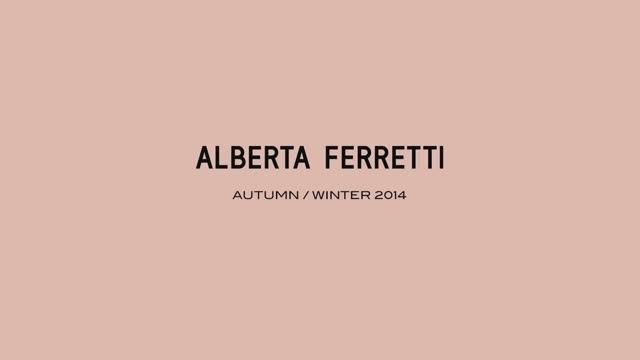Показ женской коллекции Alberta Ferretti осень-зима 2014-2015
