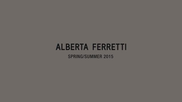 Показ женской коллекции Alberta Ferretti весна-лето 2015