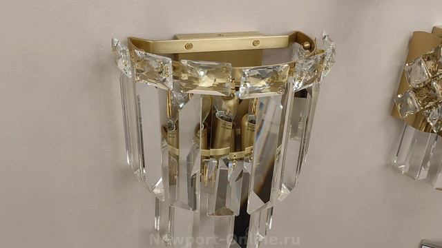 Бра NEWPORT 8463/А brass