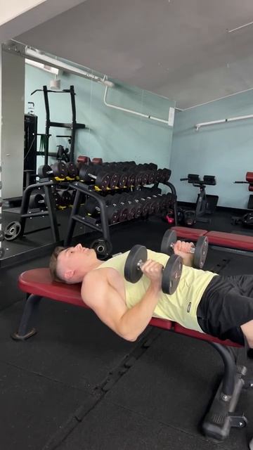 Т-жим с гантелями