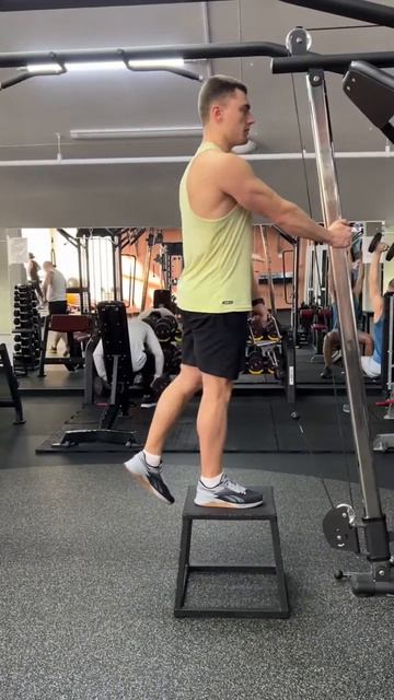 Зашагивания на тумбу с блоком