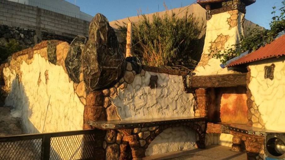 зона барбекю на Канарах мини гостиница.декор арт бетон