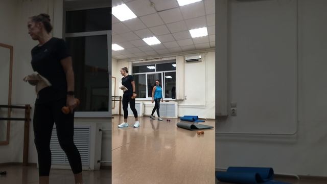 Интервальная тренировка с гантелями! 45-15-13-8!