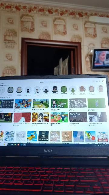 играем в адопт...