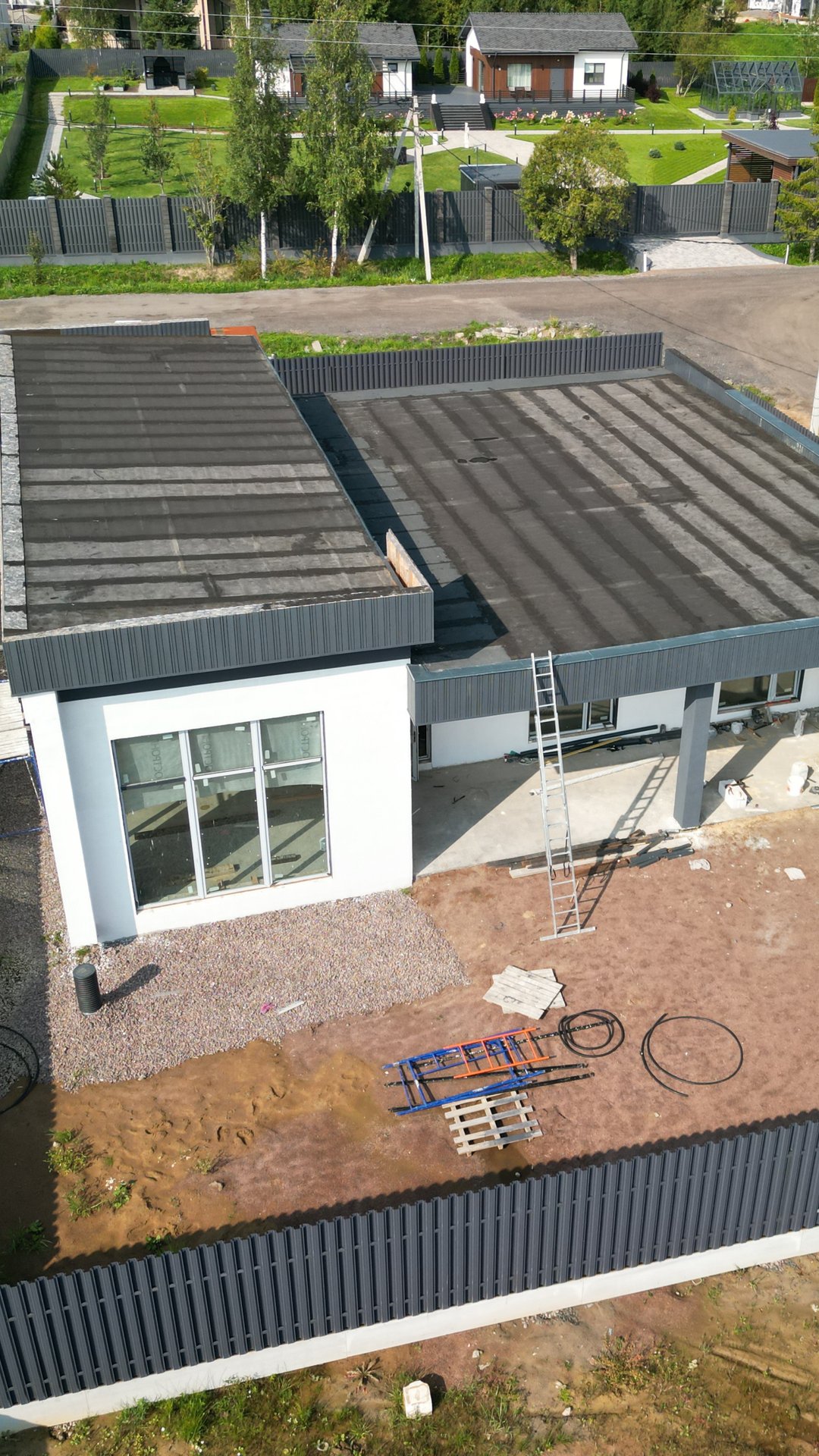 ЭКСКЛЮЗИВ!  Архитектурный шедевр: одноэтажный дом из газобетона с панорамными окнами