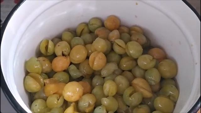 ВКУСНЕЕ ВАРЕНЬЯ и ПОЛЕЗНЕЕ! СЛИВЫ В СОБСТВЕННОМ СОКУ!.mp4