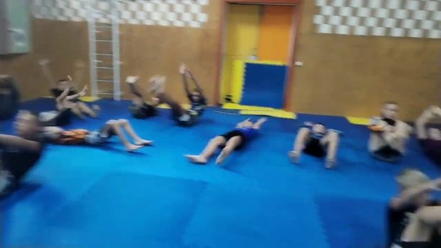 Складочки. V-sit up. Упражнение на пресс на тренировке Кэмпо NoGi grappling submission