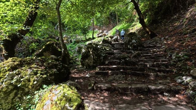 Новый Афон историческое ущелье грот-келья Симона Канонита