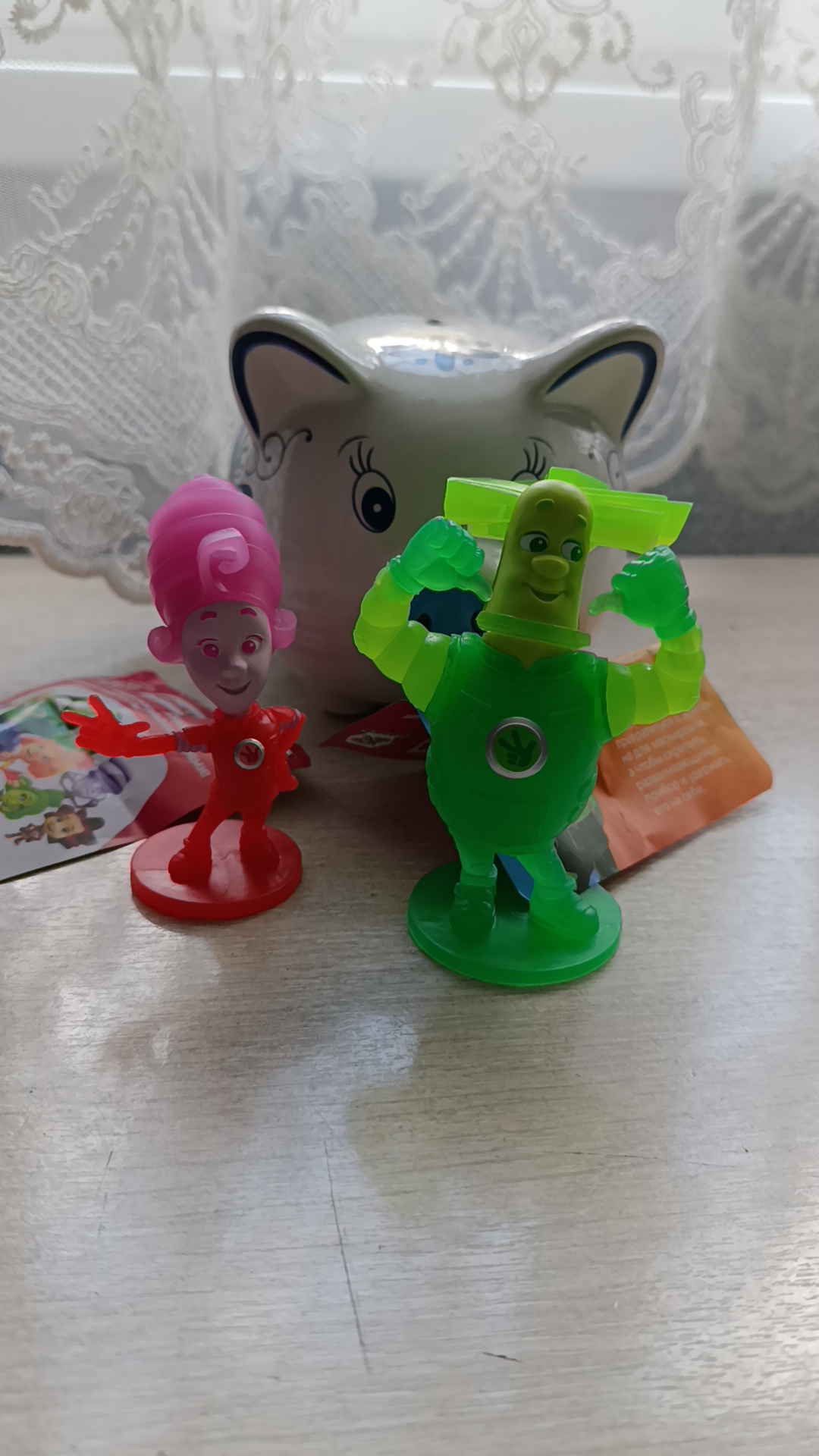 Обзор на фигурки Фиксиков Папуса и Маси из Rostic's