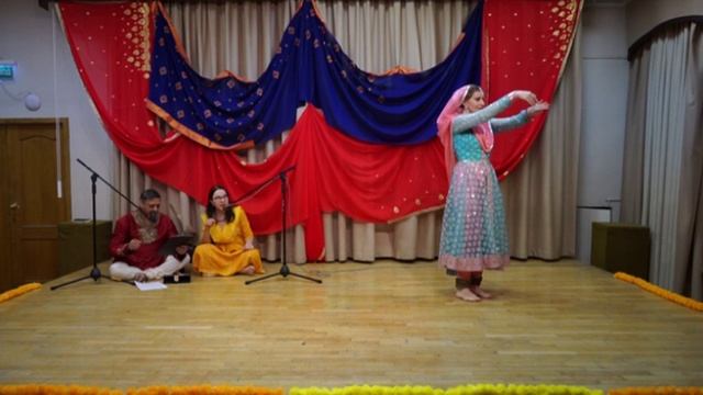 Тарана | Рааг Тилак Камод | Таал Эктал | Сурсангам | Хиндустанский вокал | Катхак | Москва | Россия