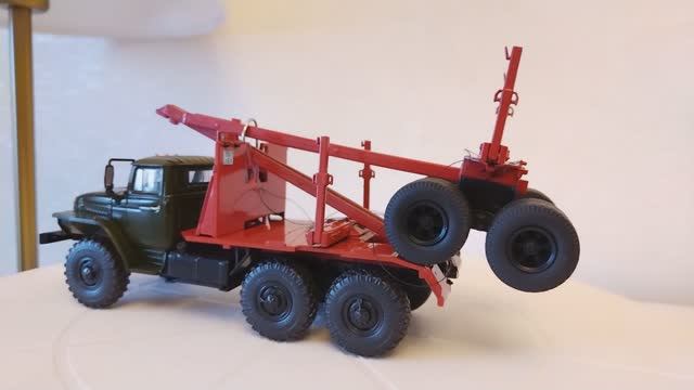 Хлыстовоз на базе Урала 43204-10, с небольшим  "сюрпризом"