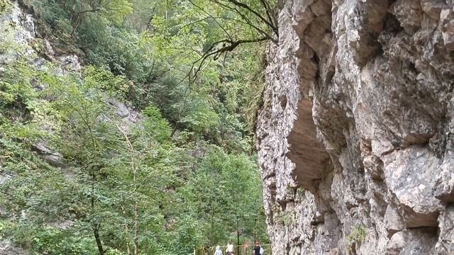 Гуамское ущелье, водопады, красоты.