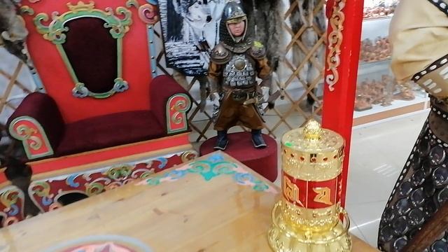 Бурятия. Улан-Удэ. Самый интересный магазин сувениров в городе.