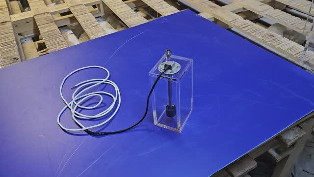 Герметичная ёмкость из акрила. Производство ёмкостей из оргстекла под индивидуальный заказ.