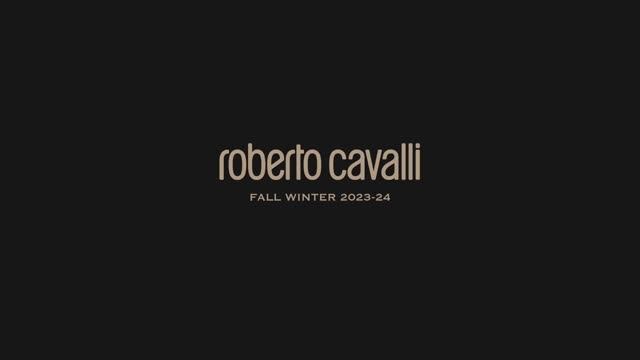 Показ коллекции Roberto Cavalli осень-зима 2023-2024