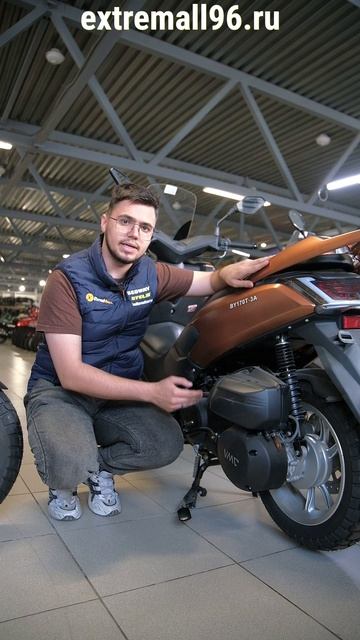 5 преимуществ максискутера перед малокубатурными мотоциклами