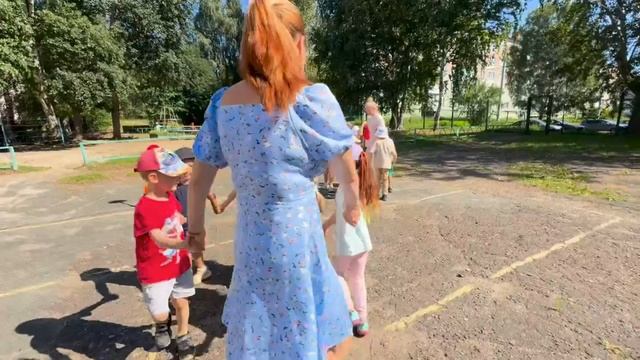 День светофора в Ёлочке (музыкальный руководитель Макарычева О.Н.)