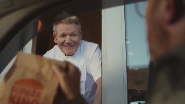 Шеф, вам сюда нельзя: Burger King с юмором обыграл отказ Гордону Рамзи