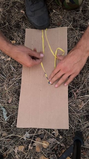 Как сделать ручки для бутылки в лесу