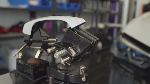 Оклеиваем ручки BMW Х5 двумя способами сразу! 🤯