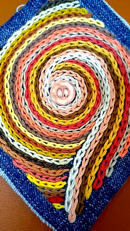 heavy chain stitch/тяжёлый сцепной шов #вышивка #тамбурныестежки #вышивкадляначинающих