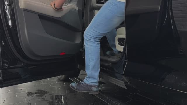 GAC GS8 второго поколения - выдвижные пороги BTR Step