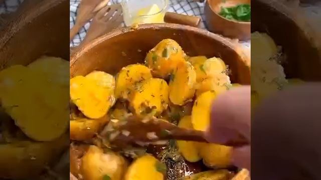 Картофель с пармезаном #картофельвдуховке #картофель #сырпармензан #рецепты #готовимдома