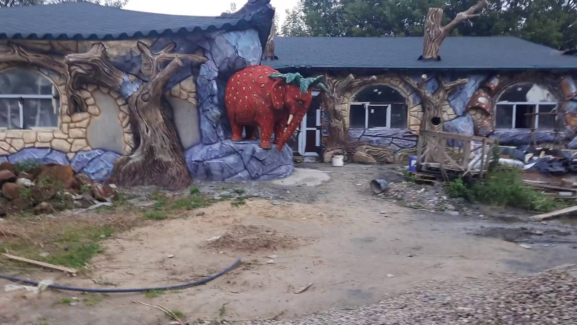 оформление водоёма скульптуры  из  арт бетона  страна Вихляндия  мастер Меленчук Николай