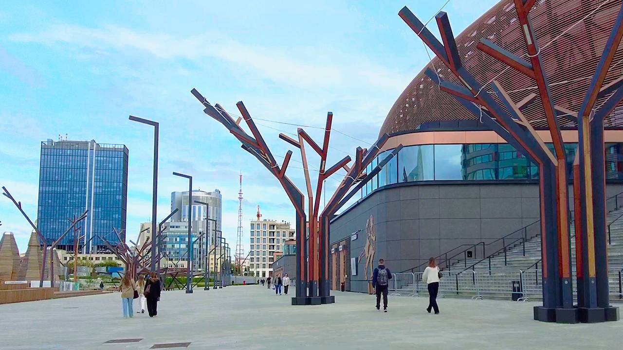 Walking in YEkaterinburg. Новая красивая набережная у УГМК-Арены |4K| (September 2, 2025)