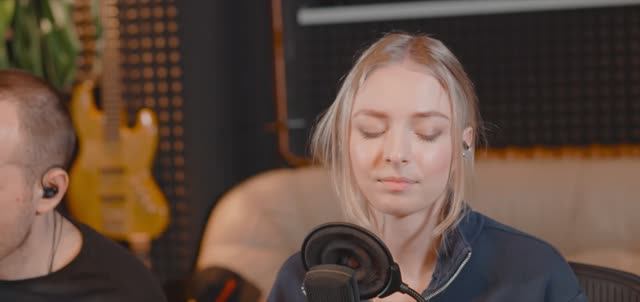 Дарья Чеботарева - Красно-Желтые Дни (В.Цой) [Кавер 2022   Cover 2022] 4K