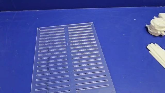 Крышка из прозрачного оргстекла 4мм. Производство под заказ.