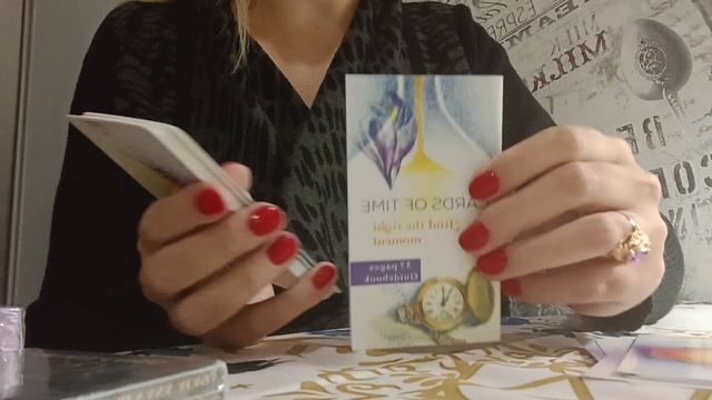 Распаковка новых оракулов на канале Диана Зеркало Таро