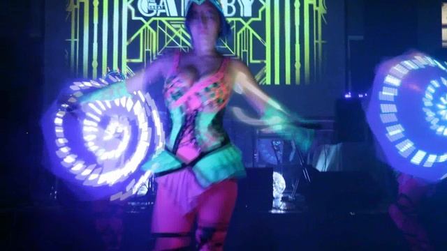 Световое шоу в стиле Гэтсби