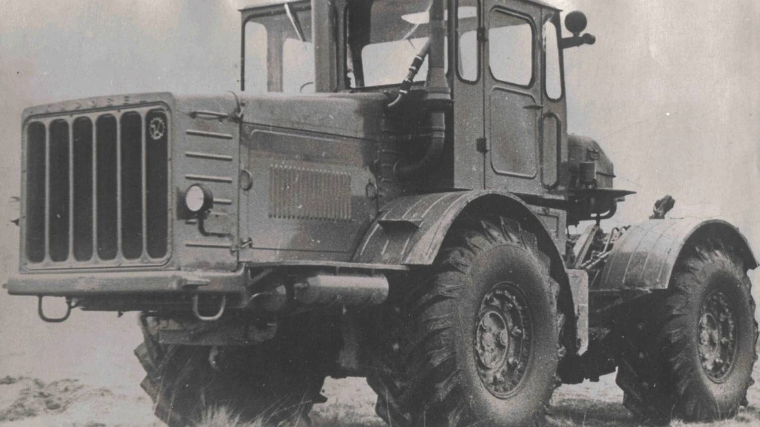 АГРОСИМУЛЯТОР | FARMING SIMULATOR 22 | Поле вспахано!