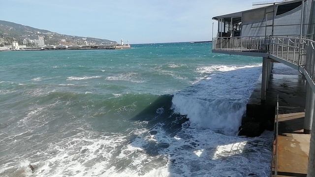 Ялта. Сентябрьский шторм.