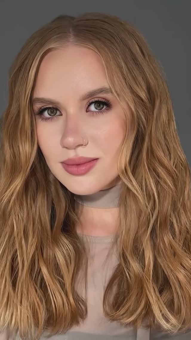 Небрежные локоны как у русалки #прическа #укладка #волосы #локоны